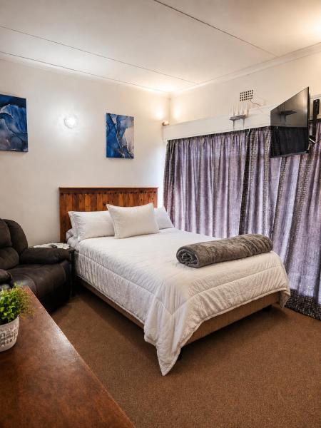 The Golden Inn - Mbombela