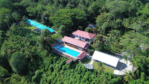 Azana Essence Villa Agape Manado - North Maluku