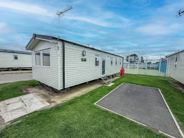 Modern 8 Berth Caravan With Near To Scratby Beach At Cali Cliffs Ref 50010ae - Caister-on-Sea