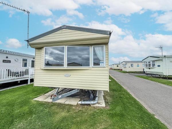 Lovely 8 Berth Caravan At California Cliffs, Scratby Ref 50004g - Caister-on-Sea