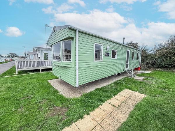 8 Berth Caravan At California Cliffs By Scratby Beach In Norfolk Ref 50042k - Great Yarmouth