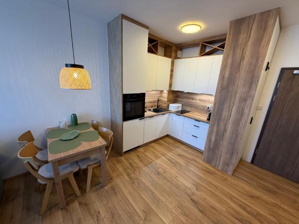 Apartament Radosny 150 M Od Morza, Podgrzewany Basen - Ustronie Morskie