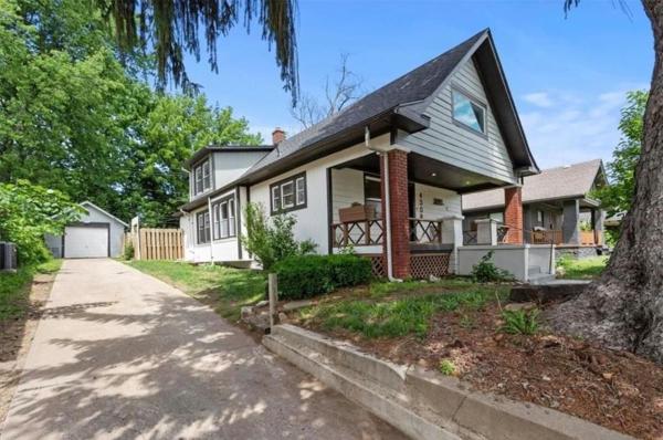 Charming Kc Retreat-2br Near Ku Med - Mission, KS