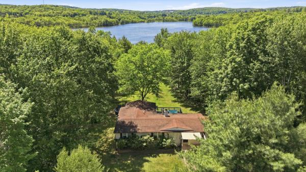 Lakefront Hot Tub Retreat Gig Wifi 75 Tv Sleeps 16 - Rock Hill, NY