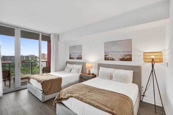 Lovely Cozy Studio -Canal View Near Beach 1006 - Aventura, FL