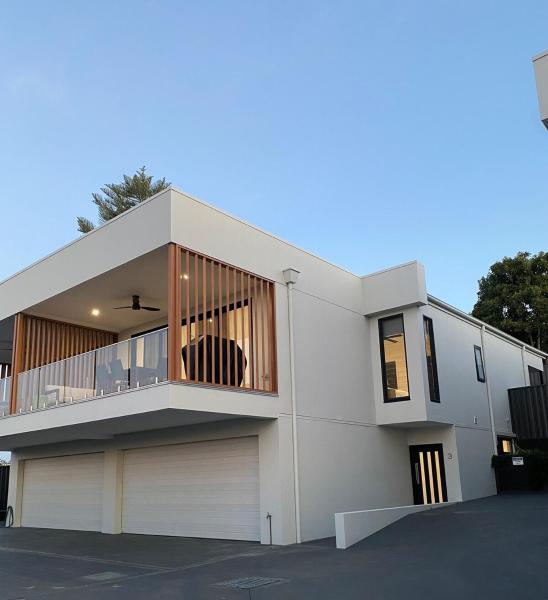 Stone - Luxury I Bay Views I Walk To Marina & Town - Port Stephens