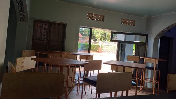 Trattoria Della Nonna Stays And Eatery - Uganda