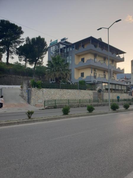 Qiqi Hotel - Gjirokaster