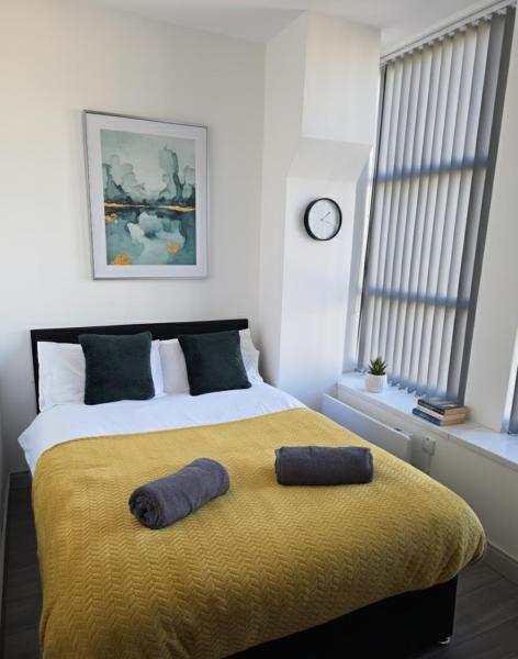 Modern 1 & 2 Bed Apartment - Desborough - Kettering - Sleeps Up To 5 - Free Parking, - Wifi - Contractors, Professionals, Families And Relocators - By The Home Makers Hub - Rutland