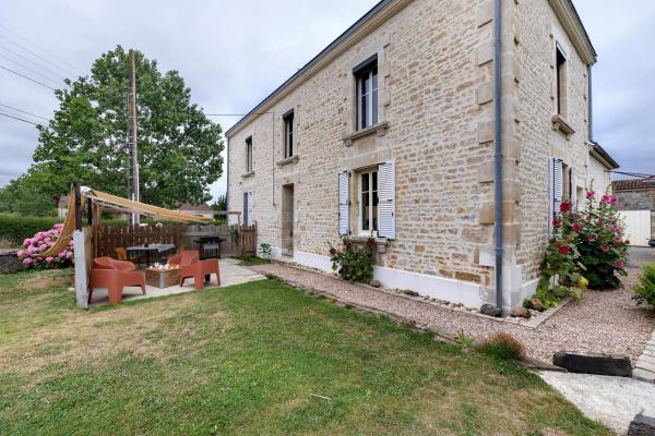Gîte La Meilleraie Jardin Terrasse - Fontenay-le-Comte