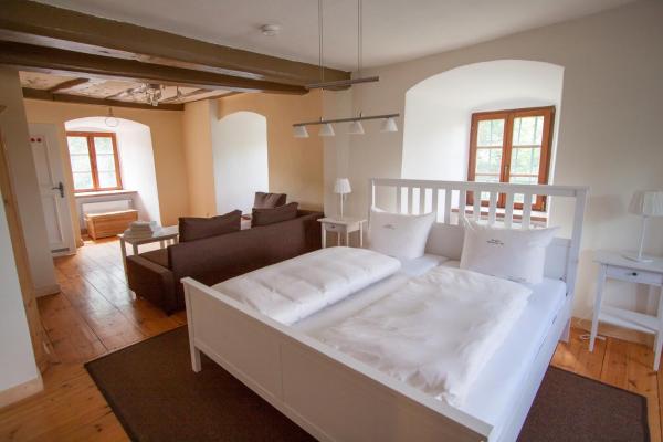 Burgwohnung 2 Nähe Heidelberg - Mitten In Der Natur - Heidelberg