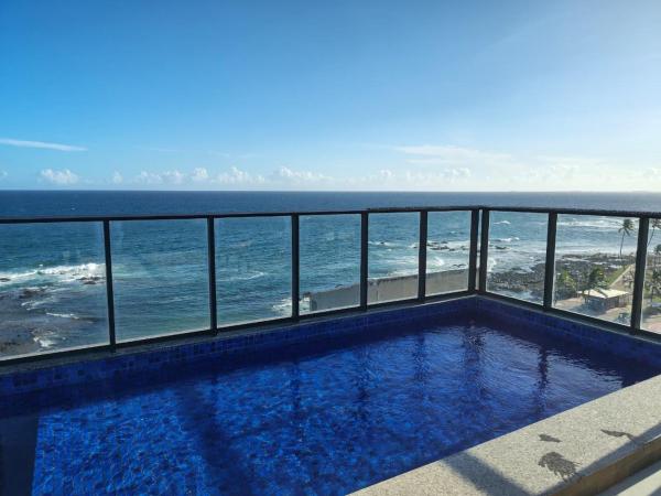 Beachfront Flat In Ondina - Rio Vermelho