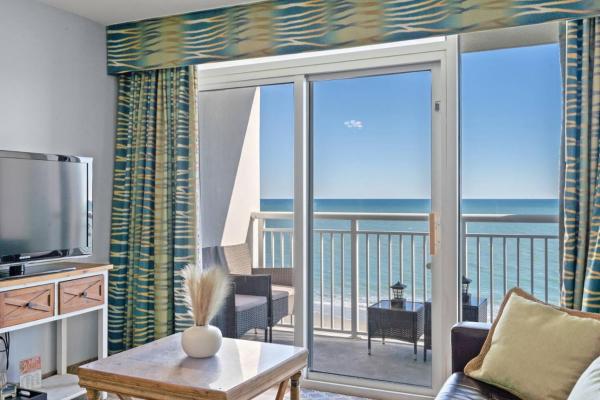 Oceanfront Condo W/ Lazy River & Pool - Myrtle Beach, SC