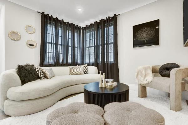 Spacious & Cozy 4-bedroom Retreat Near The Falls Sleeps 8 - Welland