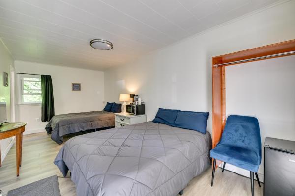 Walk To Schroon Lake! Studio W/ Shared Fire Pit - Adirondack, NY