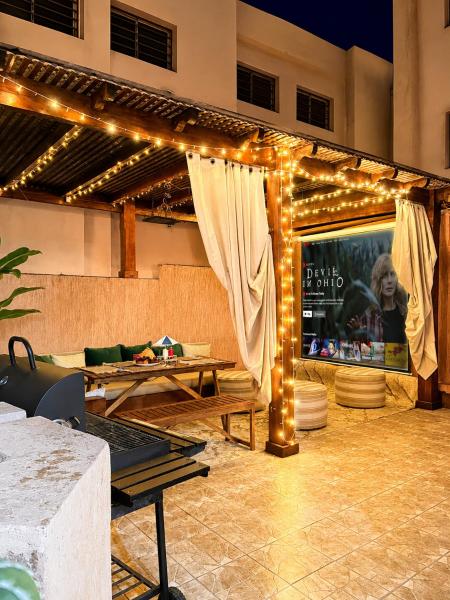 Royal Pool Apartment - Private Rooftop Cinema - Marrakech