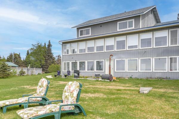6 Mi To Kenai Beach! Cozy Ocean-view Escape - Kenai, AK