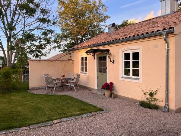 Newly Built Guesthouse Near Coast & Golf - Båstad