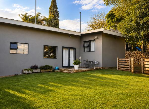 #4,2 Bedroom Entire Unit Water Backup Supply Wifi Northcliff - Randburg