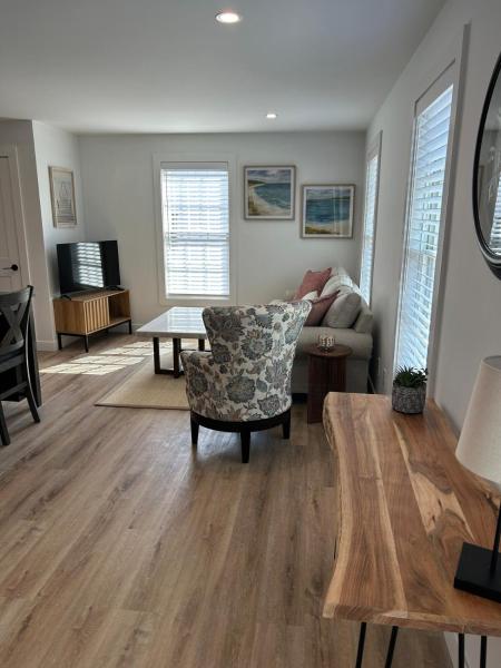 Brand New Condo Downtown East Greenwich! - Warwick, RI