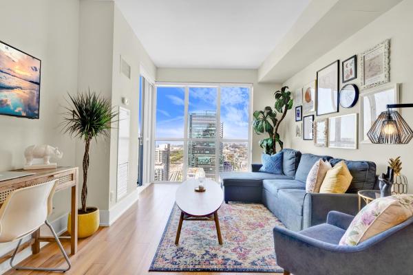 Modern 2br 2ba Best Location For Tourists - Mississauga