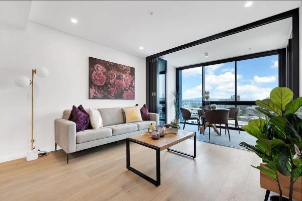 2br Utopia Fortitude Valley -Pool-rooftop-king Bed - Brisbane