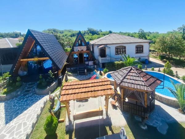 Sunny Cottage - Georgia