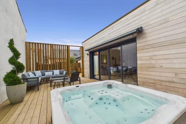 Villa Boréal Escale Avec Spa Au Coeur De St Gilles - Challans