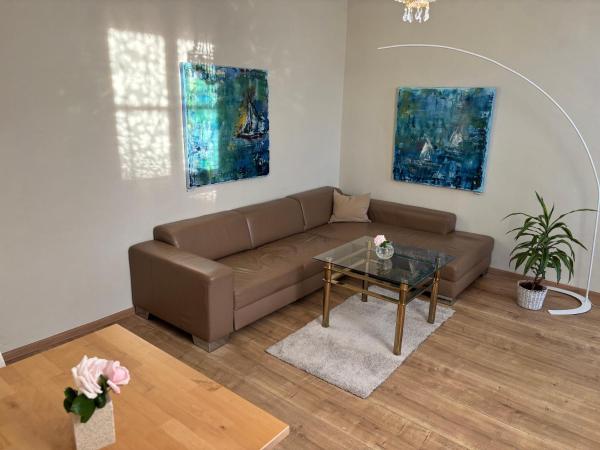 Rosenwohnung - Neustrelitz