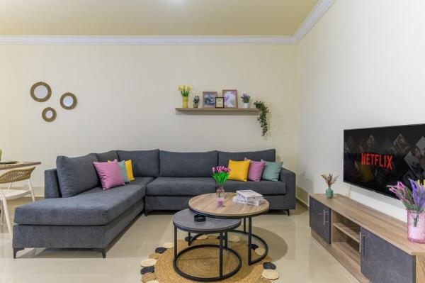 Mauve Et Miel 2-br Apartment In Batroun - Lebanon