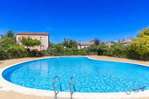 Maison Deux Chambres En Provence Avec Piscine - Carpentras