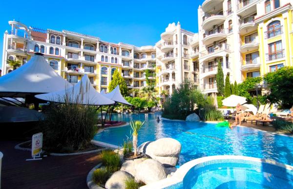 Harmony Suites Apartment 4 Floor - Aheloy