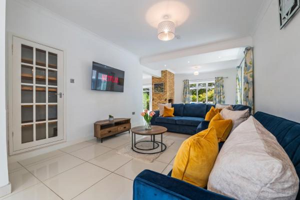Contractor Accommodation Peterborough- Parking-business And Work Stays - Peterborough
