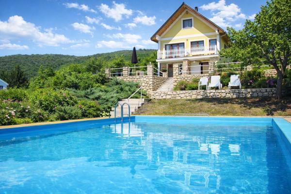 Villa Sümeg Panorama - Castle View, Private Pool & Sauna - Veszprém megye