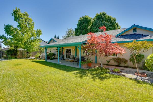 5 Mi To Sundial Bridge & River! Pet-friendly Haven - Redding, CA