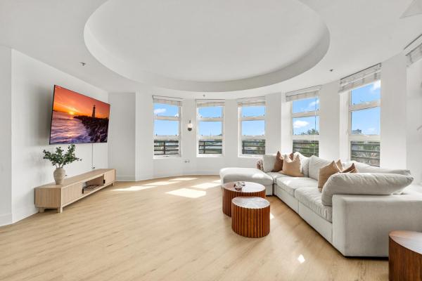 Modern Muse - Huge 3br Apartment In Heart Of Sm - Santa Monica, CA