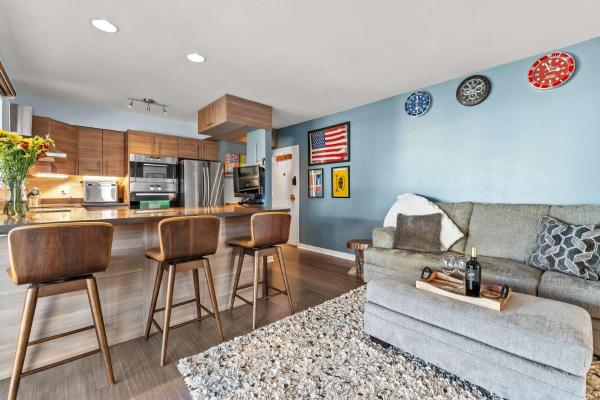 Spa Creek Condo Pool Deck & Parking - Annapolis, MD