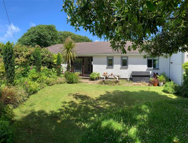 Peaceful Garden Home With Parking - Carbis Bay