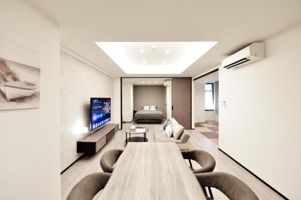 Spacious 79sqm Family Apartment Namba Dotonbori Kuromon 8 Guests Riverwood 206 - Osaka, Japan