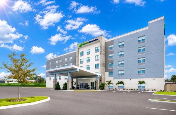 Holiday Inn Express & Suites Tampa Stadium - Airport Area By Ihg - Tampa