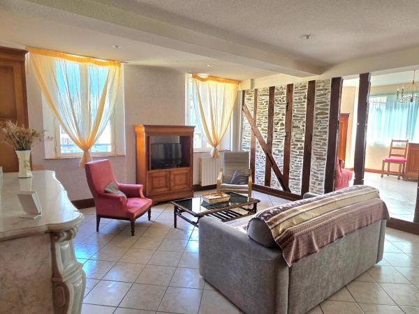 Grand Appart Avec Loggia - Centre Ville - Thermes - Aquensis - Parking Privé - Bagnères-de-Bigorre