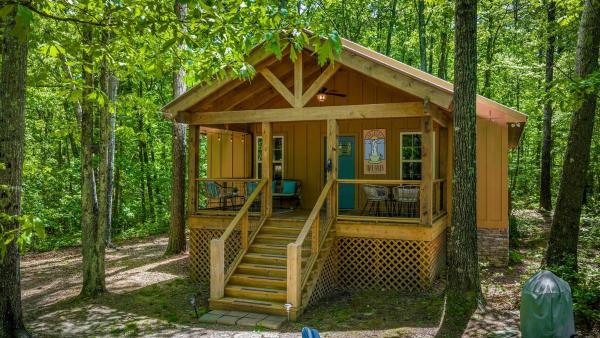 Peaceful Woodland Cabin Near Desoto State Park & Little River Canyon, Alabama - Mentone, AL