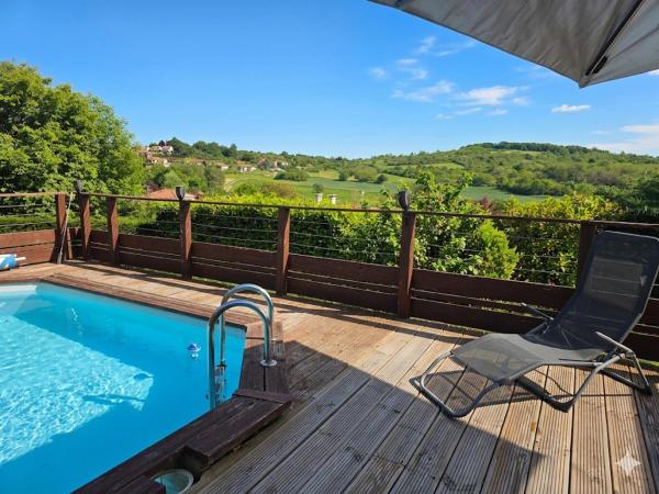 Châtel-guyon : Appart Cosy Avec Place De Parking Et Piscine Près Des Thermes - Châtel-Guyon