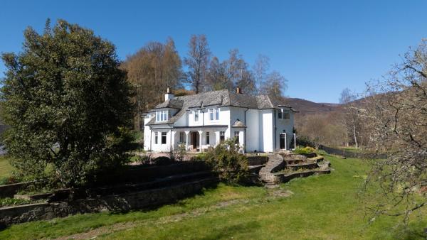 Lynwilg House - Large Groups With Hot Tub Near Aviemore - Aviemore