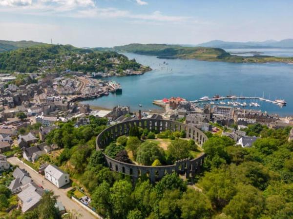 2 Bedroom Town Centre Apartment Oban - Loch Awe