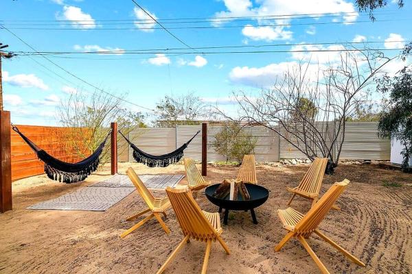 Joshua Tree 4br With Hot Tub By Colby And Conrad - Joshua Tree, CA