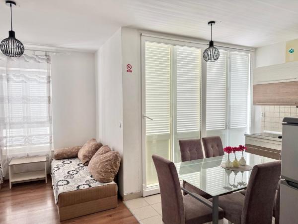 Apartment Danijel With Balcony, Novalja - Stara Novalja