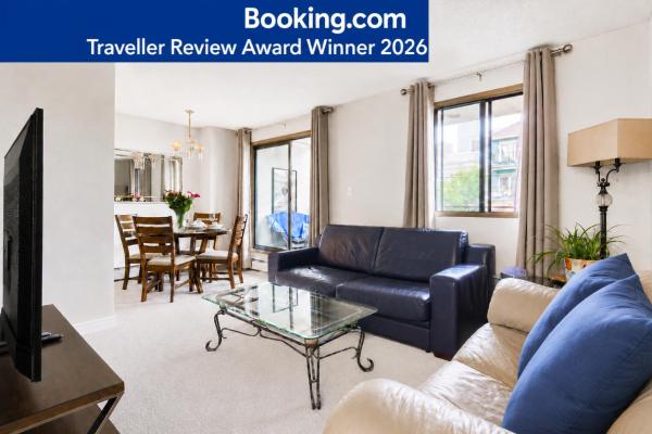Entire Downtown Condo Steps To Bmo & Stampede With Parking, 1,5 Hrs To Banff - Calgary