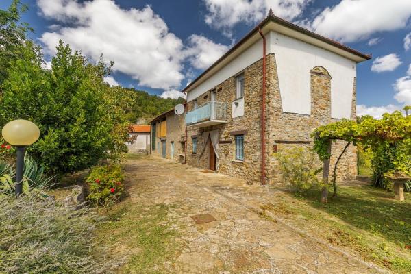 Casa Dora - Zero Neighbors, Stellar Starlink Wi-fi - Merana