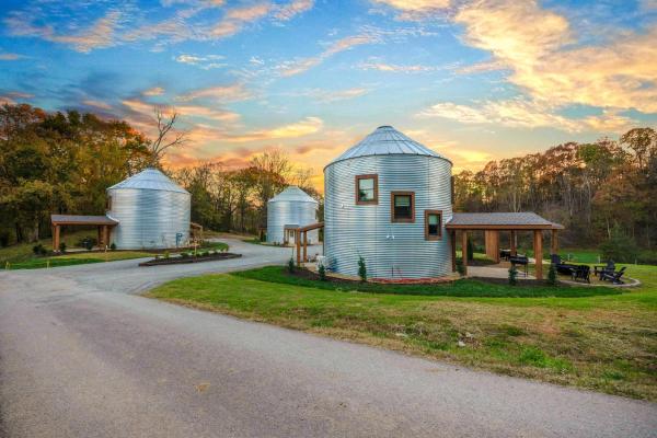 3 Silos Sleeps 12 - Chattanooga - Hot Tubs - Chattanooga, TN